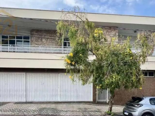 Casa / Sobrado para Locação em Salto/SP Centro 3 Quartos