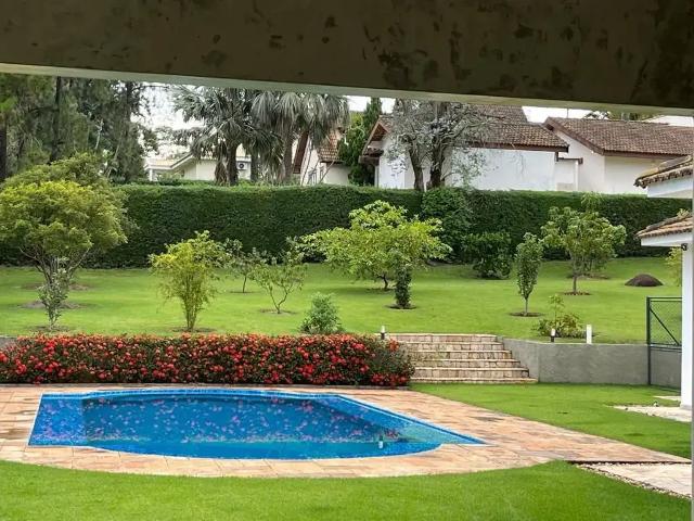 Casa / Sobrado para Locação em Salto/SP Condomínio Monte Belo 4 Quartos