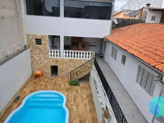Casa / Sobrado para Locação em Salto/SP Loteamento Terras de São Pedro e São Paulo 3 Quartos