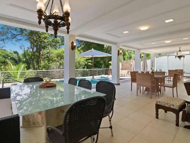 Casa / Sobrado para Locação em Salvador/BA Alphaville I 7 Quartos