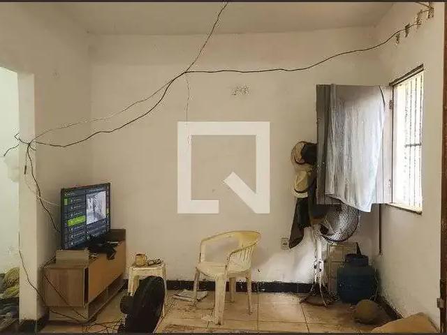 Casa / Sobrado para Locação em Salvador/BA Boca do Rio 2 Quartos