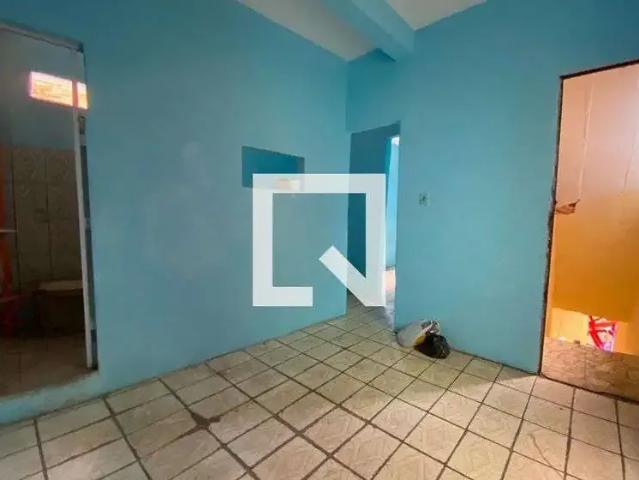 Casa / Sobrado para Locação em Salvador/BA Brotas 1 Quartos