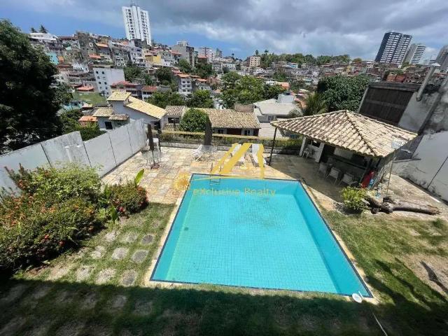 Casa / Sobrado para Locação em Salvador/BA Candeal 4 Quartos