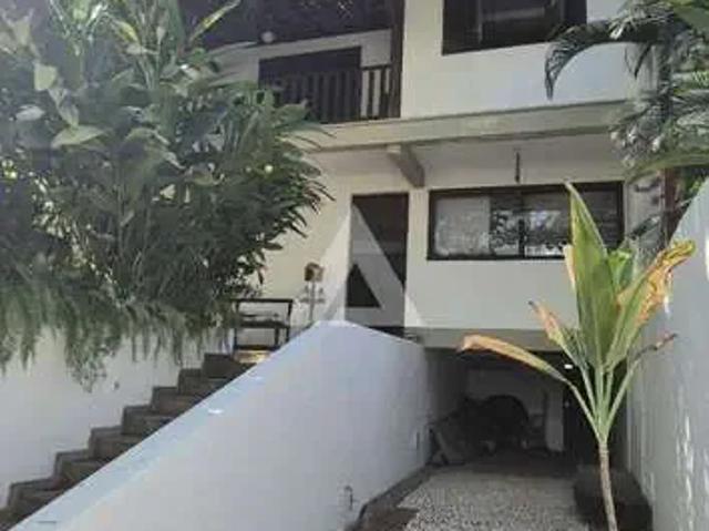 Casa / Sobrado para Locação em Salvador/BA Jardim Apipema 3 Quartos