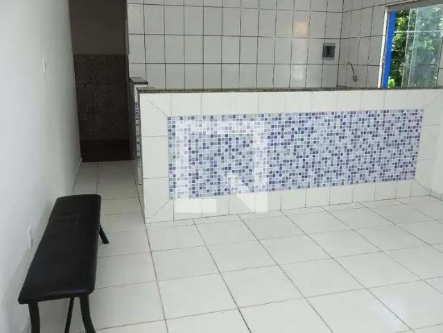 Casa / Sobrado para Locação em Salvador/BA Mussurunga I 1 Quartos
