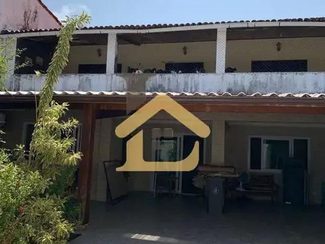 Casa / Sobrado para Locação em Salvador/BA Piatã 3 Quartos
