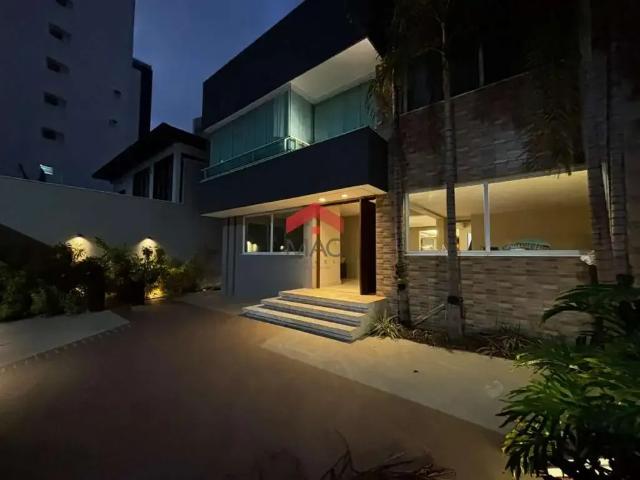 Casa / Sobrado para Locação em Salvador/BA Pituba 5 Quartos