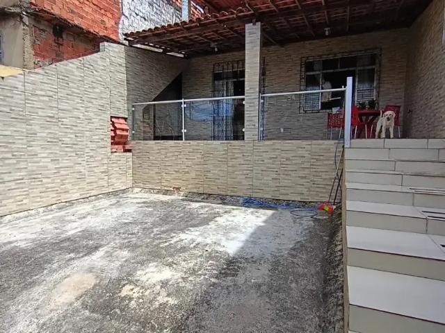 Casa / Sobrado para Locação em Salvador/BA Plataforma 4 Quartos