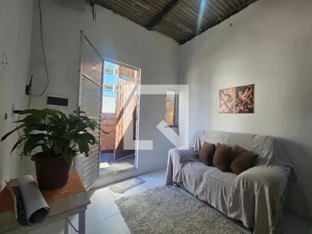 Casa / Sobrado para Locação em Salvador/BA Rio Vermelho 2 Quartos