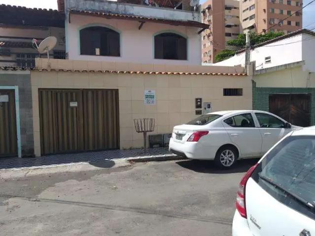 Casa / Sobrado para Locação em Salvador/BA Stiep 4 Quartos