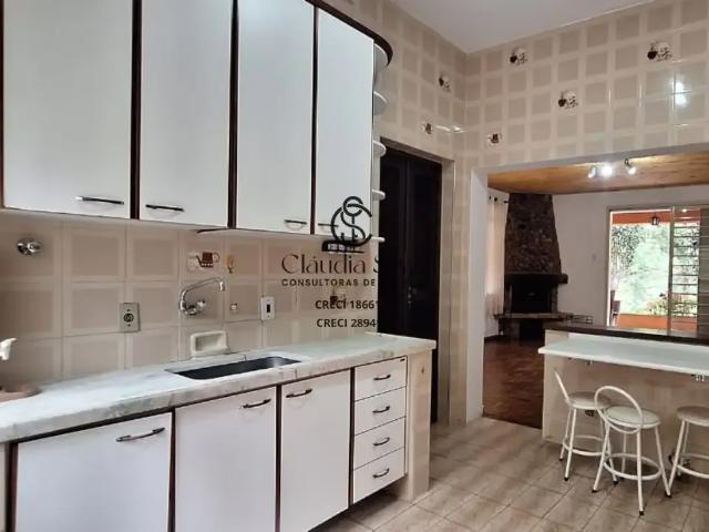 Casa / Sobrado para Locação em Santo Antônio do Pinhal/SP Zona Rural 2 Quartos