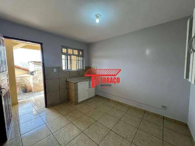 Casa / Sobrado para Locação em Santo André/SP Vila Junqueira 1 Quartos