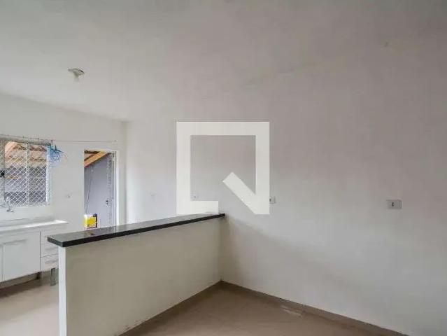 Casa / Sobrado para Locação em Santo André/SP Vila Luzita 2 Quartos