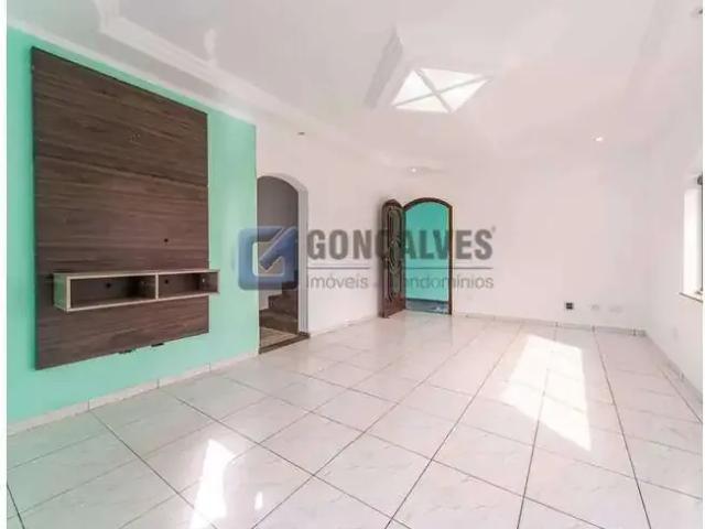 Casa / Sobrado para Locação em Santo André/SP Vila Suíça 4 Quartos