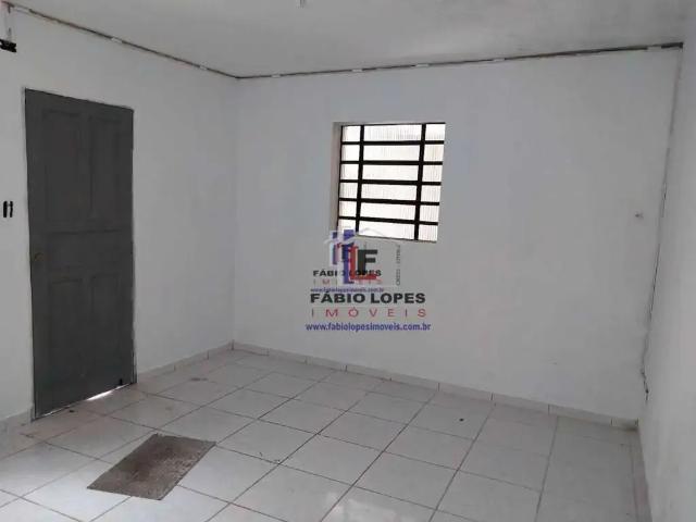 Casa / Sobrado para Locação em Santo André/SP Vila Santa Teresa 2 Quartos