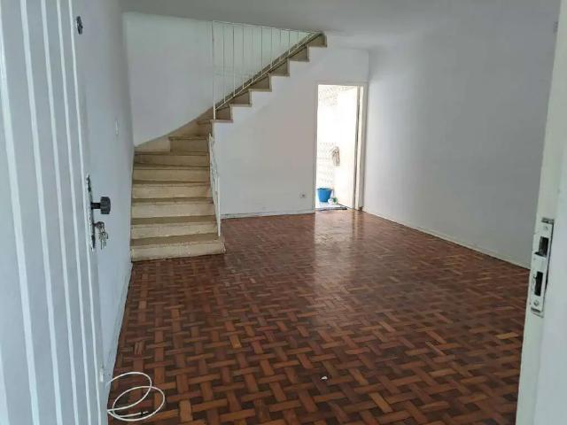 Casa / Sobrado para Locação em Santo André/SP Vila Scarpelli 2 Quartos