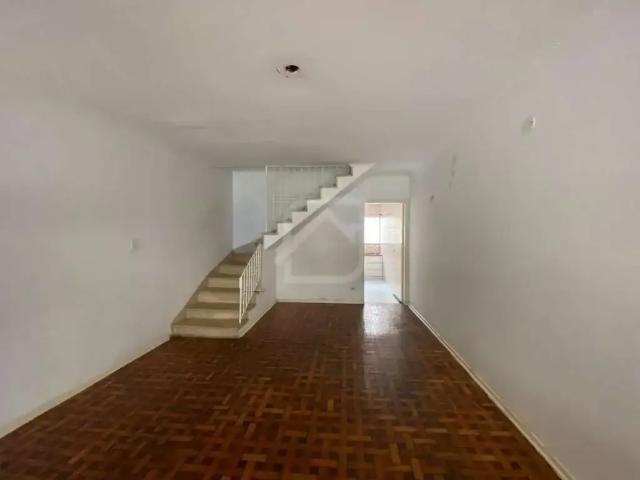 Casa / Sobrado para Locação em Santo André/SP Vila Scarpelli 2 Quartos