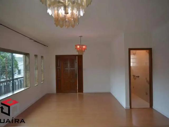 Casa / Sobrado para Locação em Santo André/SP Bangú 4 Quartos