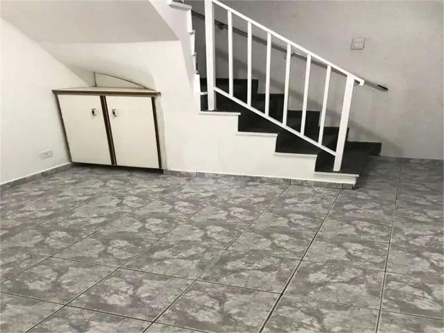 Casa / Sobrado para Locação em Santo André/SP Campestre 1 Quartos