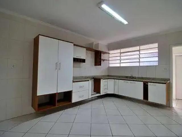 Casa / Sobrado para Locação em Santo André/SP Jardim 3 Quartos