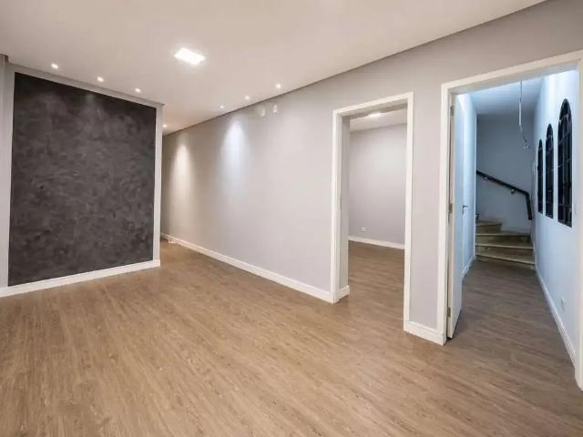 Casa / Sobrado para Locação em Santo André/SP Jardim 1 Quartos