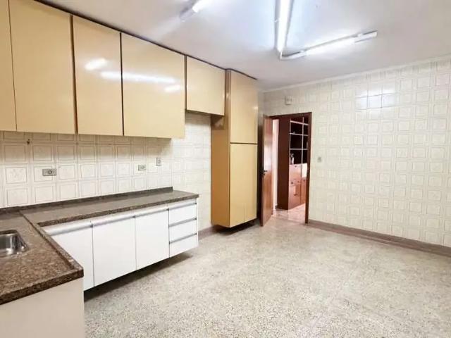 Casa / Sobrado para Locação em Santo André/SP Jardim 2 Quartos