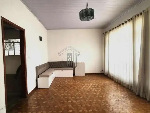 Casa / Sobrado para Locação em Santo André/SP Jardim 2 Quartos