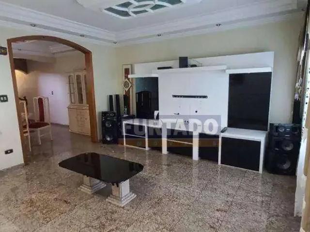 Casa / Sobrado para Locação em Santo André/SP Jardim Cambuí 4 Quartos