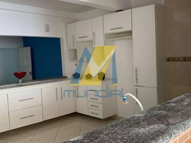 Casa / Sobrado para Locação em Santo André/SP Jardim do Estádio 6 Quartos