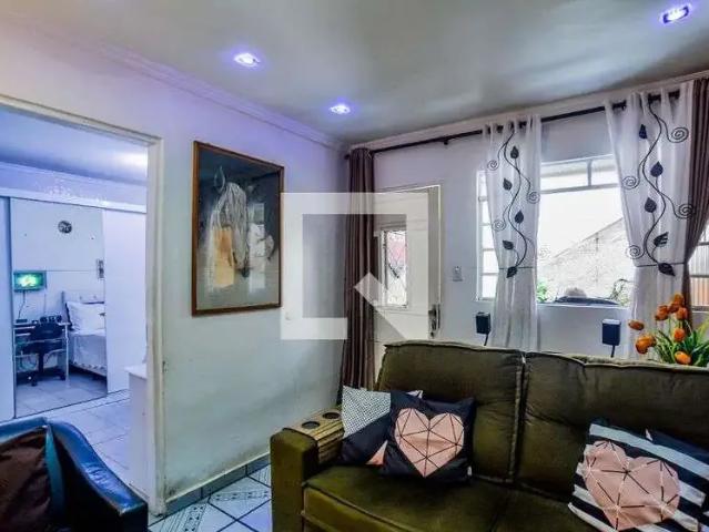 Casa / Sobrado para Locação em Santo André/SP Jardim das Maravilhas 2 Quartos