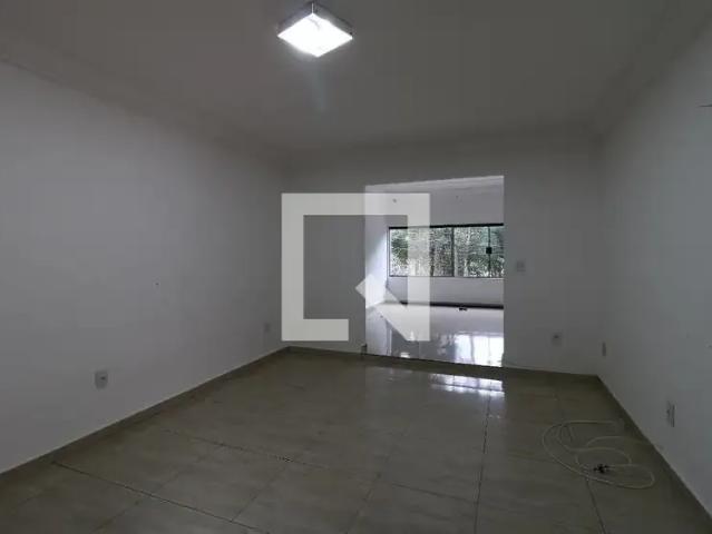 Casa / Sobrado para Locação em Santo André/SP Jardim Itapoan 3 Quartos