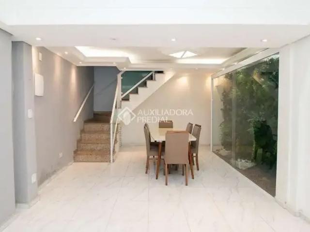 Casa / Sobrado para Locação em Santo André/SP Jardim Las Vegas 4 Quartos