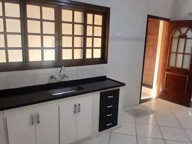 Casa / Sobrado para Locação em Santo André/SP Jardim Santo Antônio 2 Quartos