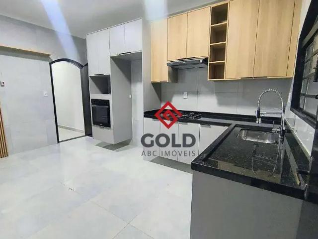 Casa / Sobrado para Locação em Santo André/SP Jardim Santo Alberto 4 Quartos