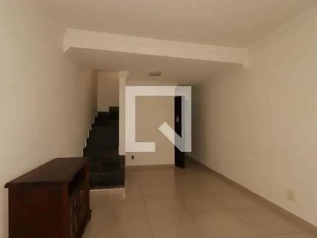 Casa / Sobrado para Locação em Santo André/SP Parque Bandeirante 3 Quartos