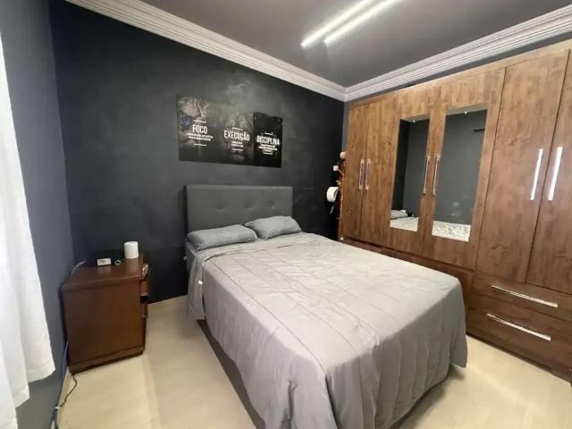 Casa / Sobrado para Locação em Santo André/SP Parque Gerassi 3 Quartos
