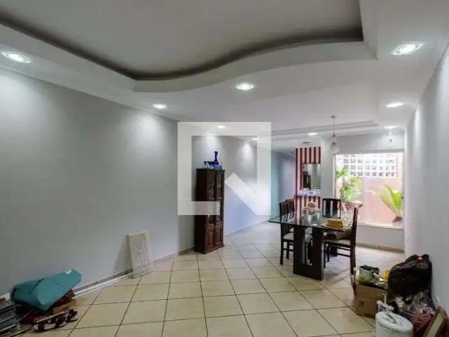 Casa / Sobrado para Locação em Santo André/SP Parque Oratório 3 Quartos