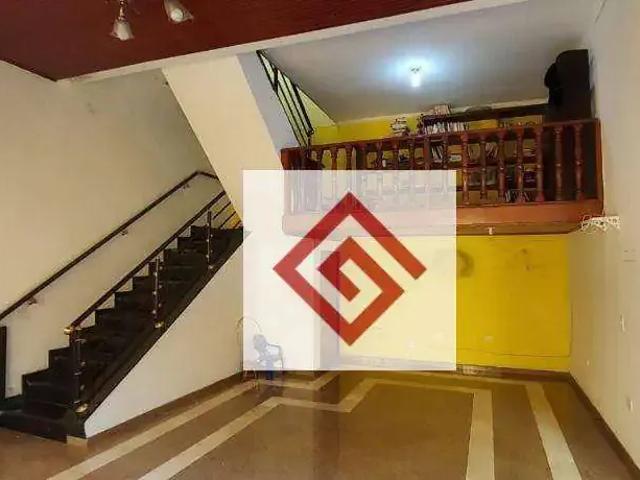 Casa / Sobrado para Locação em Santo André/SP Parque Novo Oratório 5 Quartos