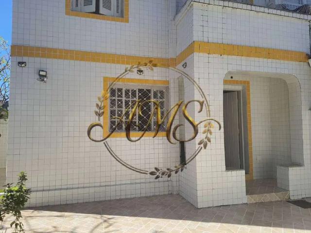 Casa / Sobrado para Locação em Santos/SP Campo Grande 2 Quartos