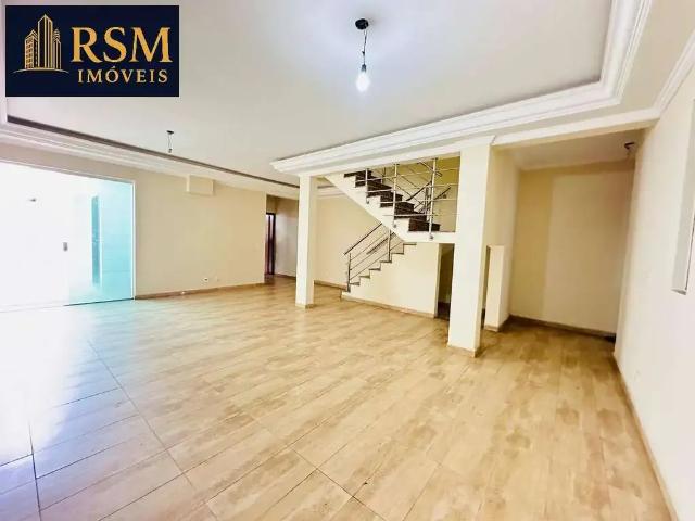Casa / Sobrado para Locação em Santos/SP Campo Grande 4 Quartos