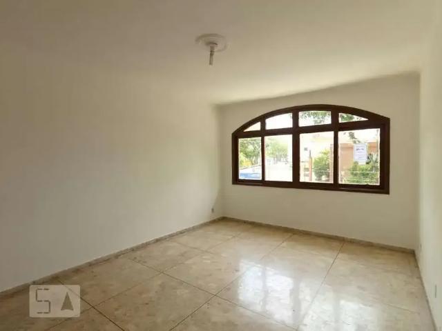 Casa / Sobrado para Locação em Santos/SP Aparecida 2 Quartos