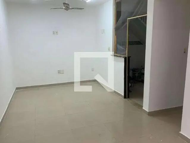 Casa / Sobrado para Locação em Santos/SP Aparecida 3 Quartos