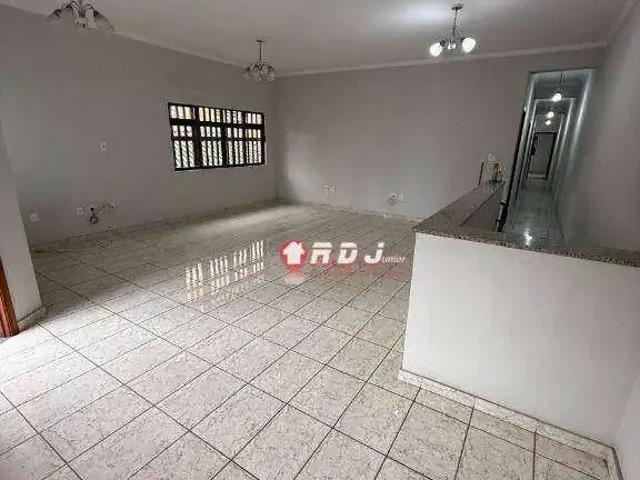 Casa / Sobrado para Locação em Santos/SP Aparecida 3 Quartos