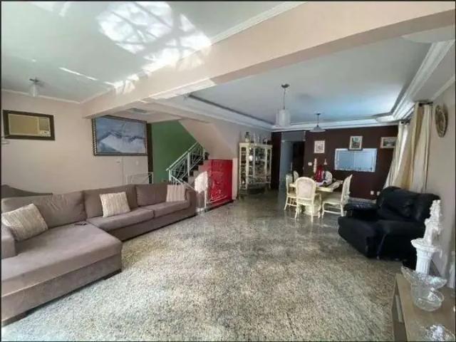Casa / Sobrado para Locação em Santos/SP Aparecida 5 Quartos