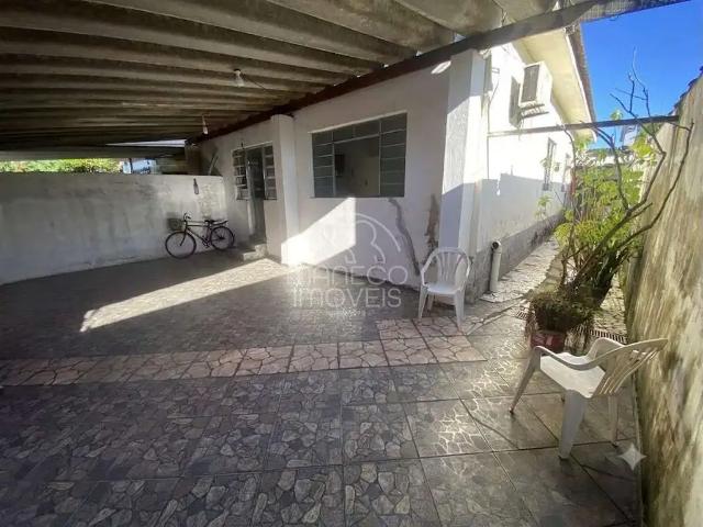 Casa / Sobrado para Locação em Santos/SP Bom Retiro 3 Quartos