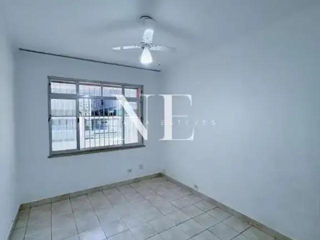 Casa / Sobrado para Locação em Santos/SP Boqueirão 2 Quartos