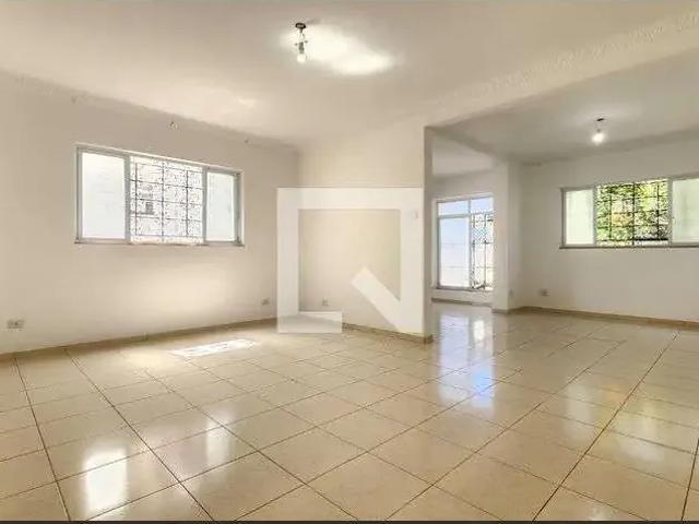 Casa / Sobrado para Locação em Santos/SP Boqueirão 3 Quartos