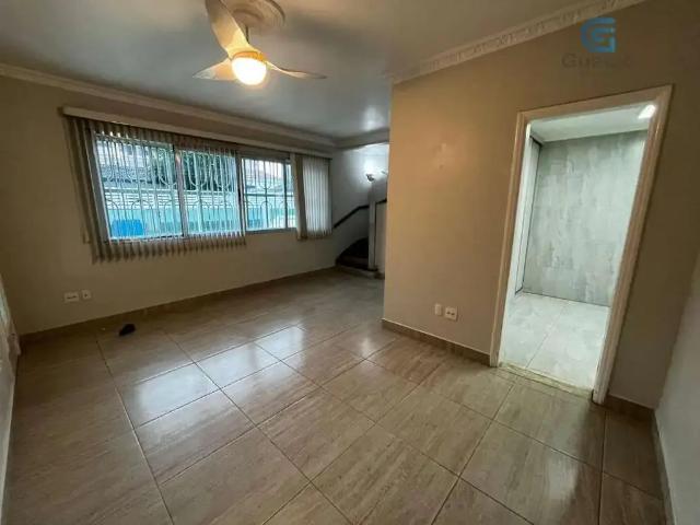 Casa / Sobrado para Locação em Santos/SP Embaré 3 Quartos