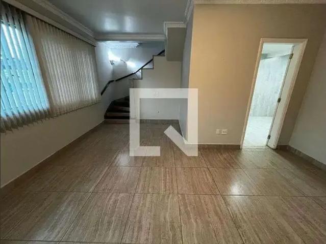 Casa / Sobrado para Locação em Santos/SP Embaré 3 Quartos