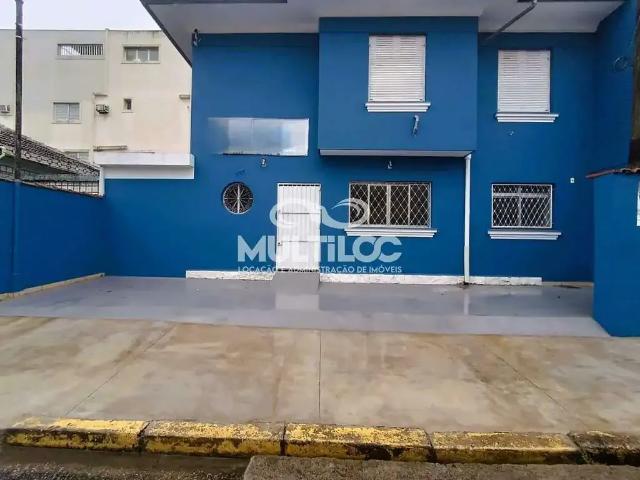 Casa / Sobrado para Locação em Santos/SP Embaré 3 Quartos
